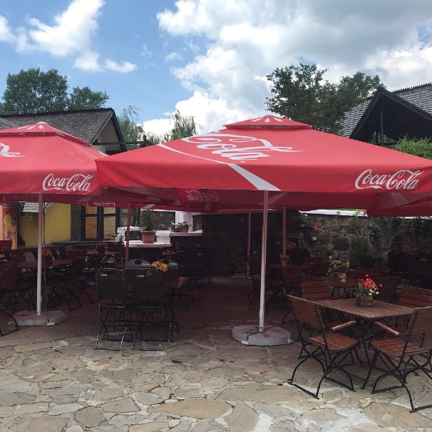 Restaurant Grota Miresei - Slănic - Ghidul HoReCa